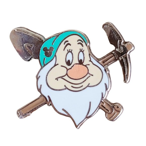 Disney | Other | Disney Trading Pins 24 Hidden Mickey Snow White Seven ...